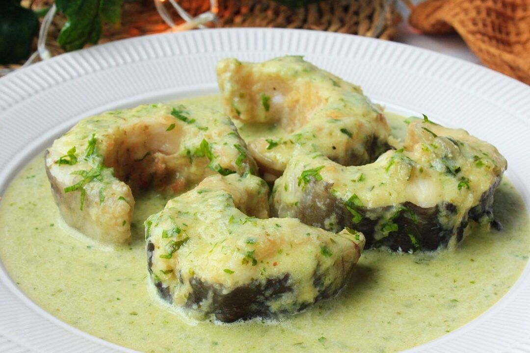La mejor receta de congrio en salsa verde: ¡descubre cómo prepararla y ...