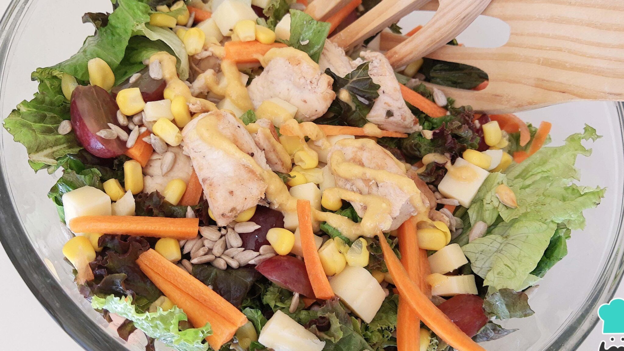 Ensalada de pollo y lechuga con mayonesa: ¡Aprende a hacerla paso a paso!