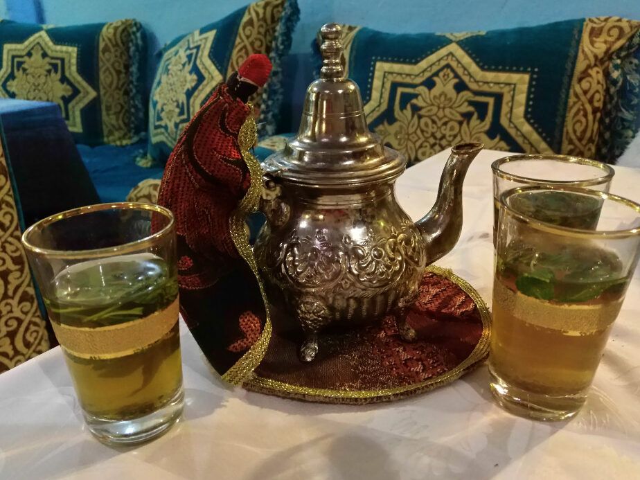 ¡Descubre cómo hacer té moruno con hierbabuena! Una receta deliciosa y ...